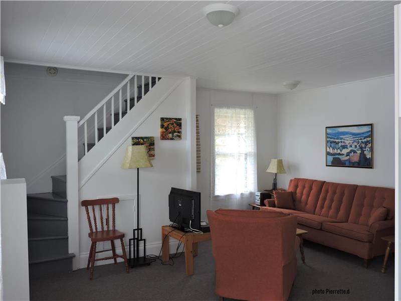 COTTAGES FOR RENT STARTING IN MAY - Notre-Dame-du-Portage Cottage ...